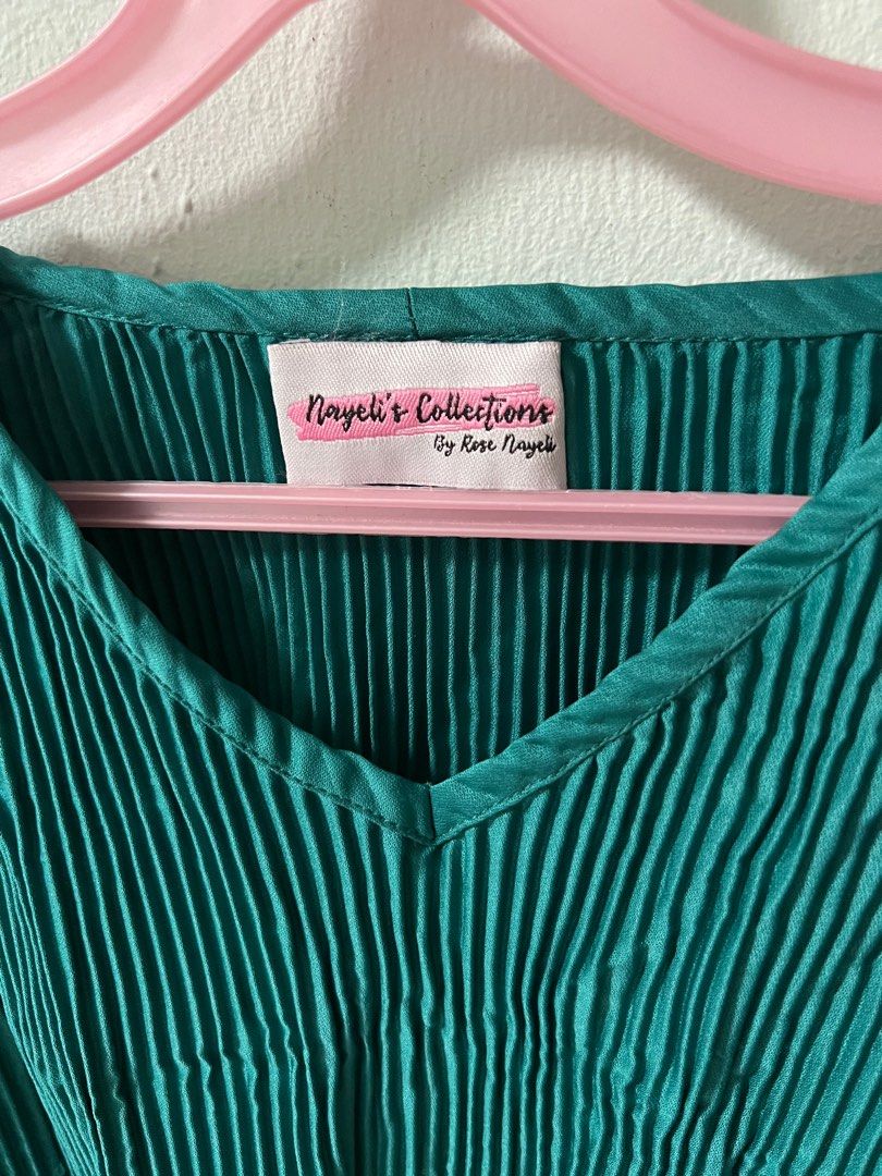 Emerald Pleated Set, Women's Fashion, Dresses & Sets, Sets or ...