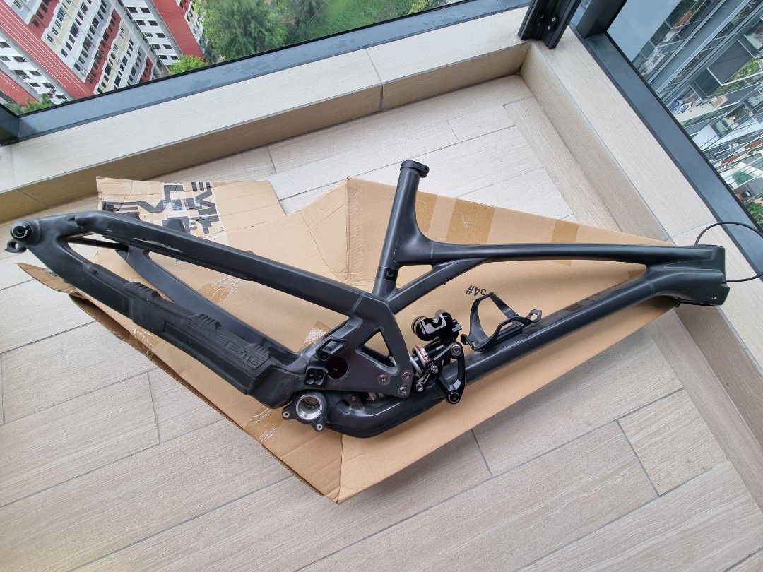 Evil Offering V2 Frame with Push Elevensix, Sports Equipment, Bicycles ...