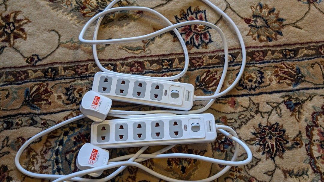 Extension cords (2) with US style output, TV & Home Appliances ...