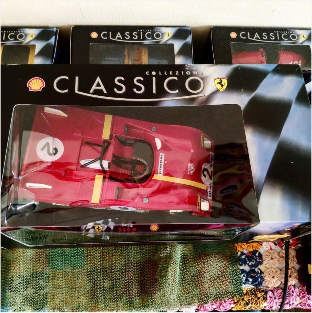 GOLD edition Shell Classico 1958 Ferrari 250 Testa Rossa with fuel pump ...