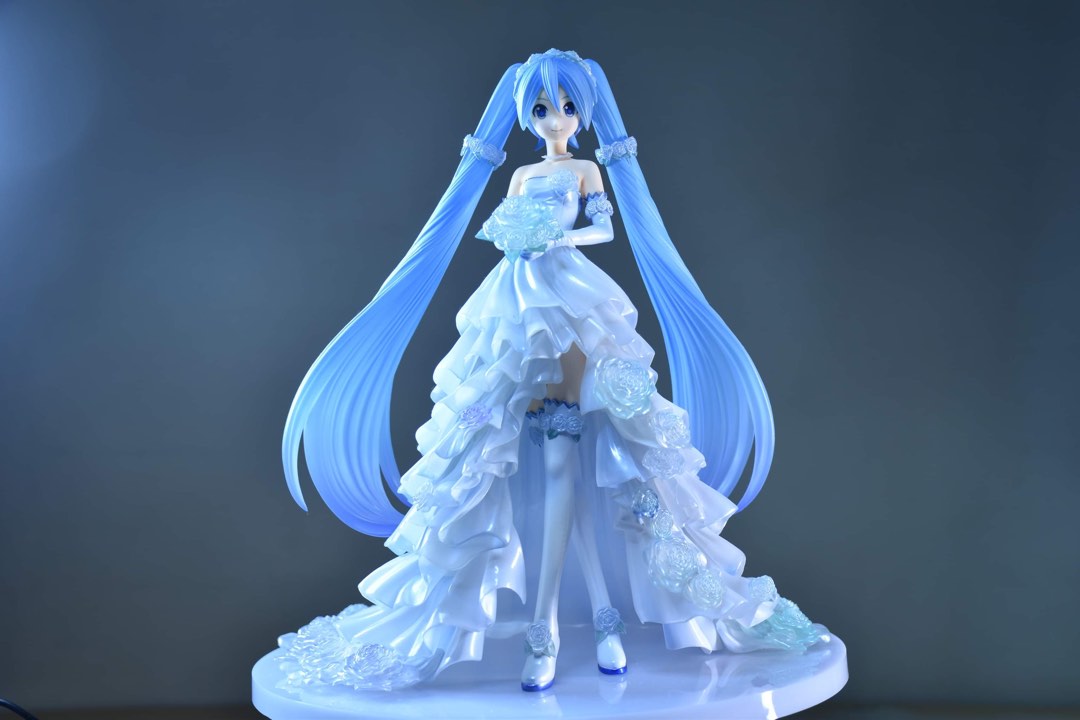 Hatsune Miku Wedding Dress Ver Hobbies Toys Toys Games On Carousell