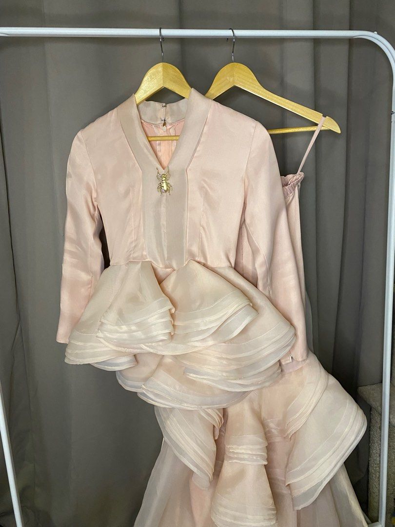 Hatta Dolmat, Women's Fashion, Muslimah Fashion, Baju Kurung & sets on ...