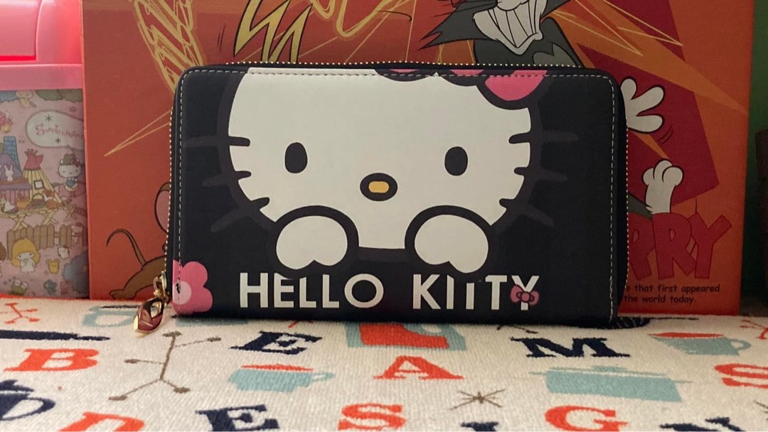 Hello Kitty Big Wallet, Women's Fashion, Bags & Wallets, Wallets & Card ...