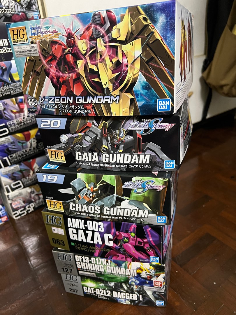 Gundam 1/144, Hobbies & Toys, Toys & Games on Carousell