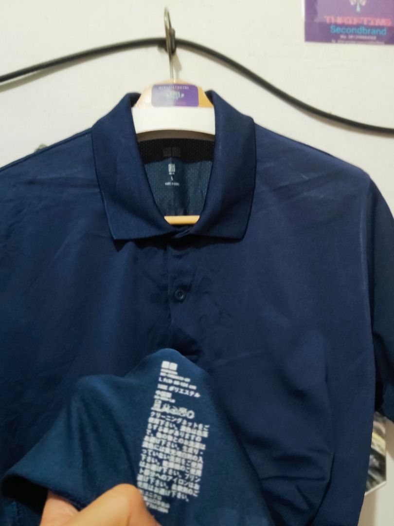 Kaos Polo Uniqlo Biru Tua Polos, Fesyen Pria, Pakaian , Atasan di Carousell
