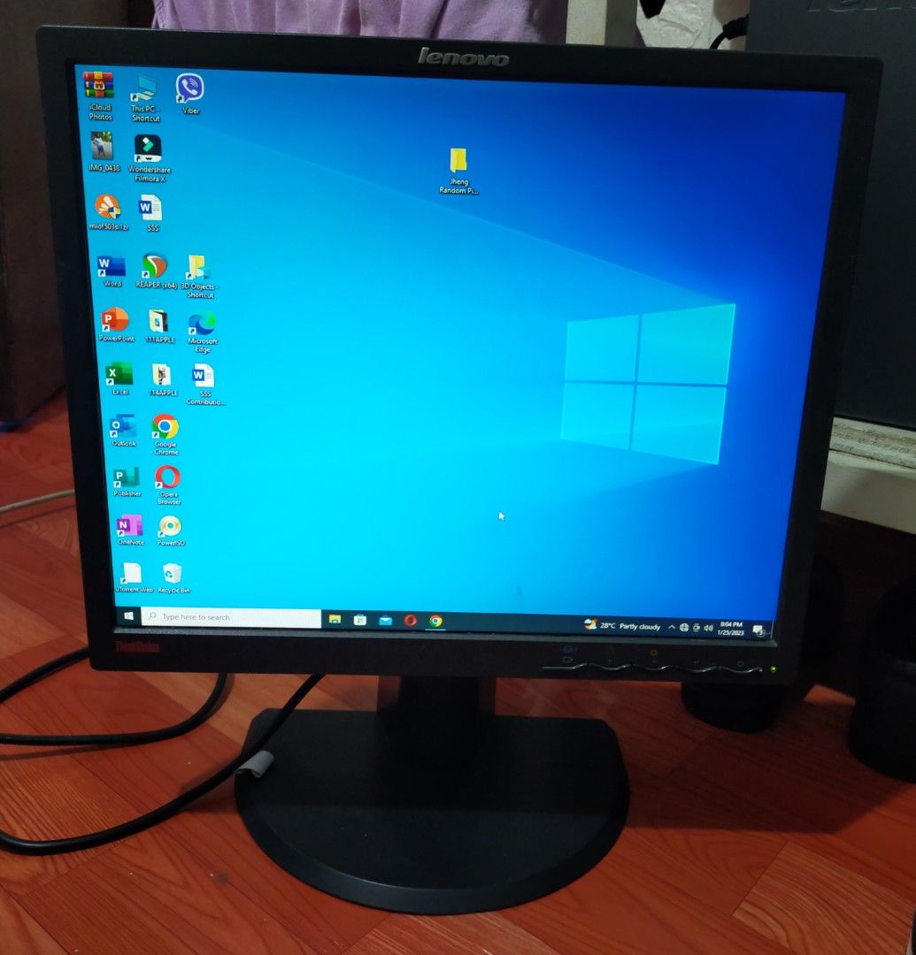 Lenovo Monitor, Computers & Tech, Desktops on Carousell