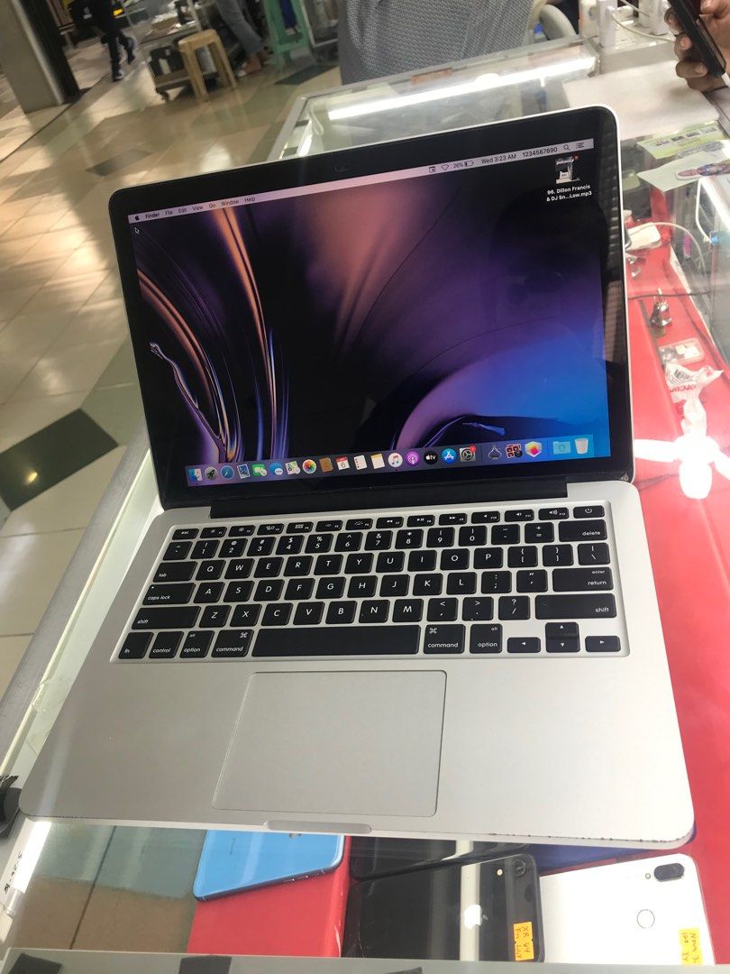 MacBook Pro ( Retina, 13-inch 2013) 8gb ram, 128gb ssd macOS Catalina ...
