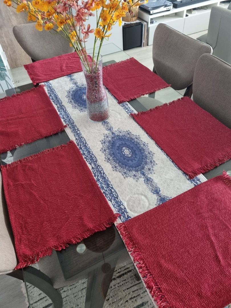 Maroon table linen, Furniture & Home Living, Kitchenware & Tableware ...