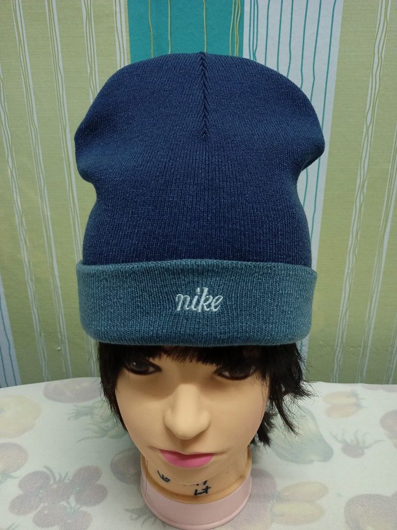 Nike snowcap new reverseble, Men's Fashion, Watches & Accessories, Cap ...
