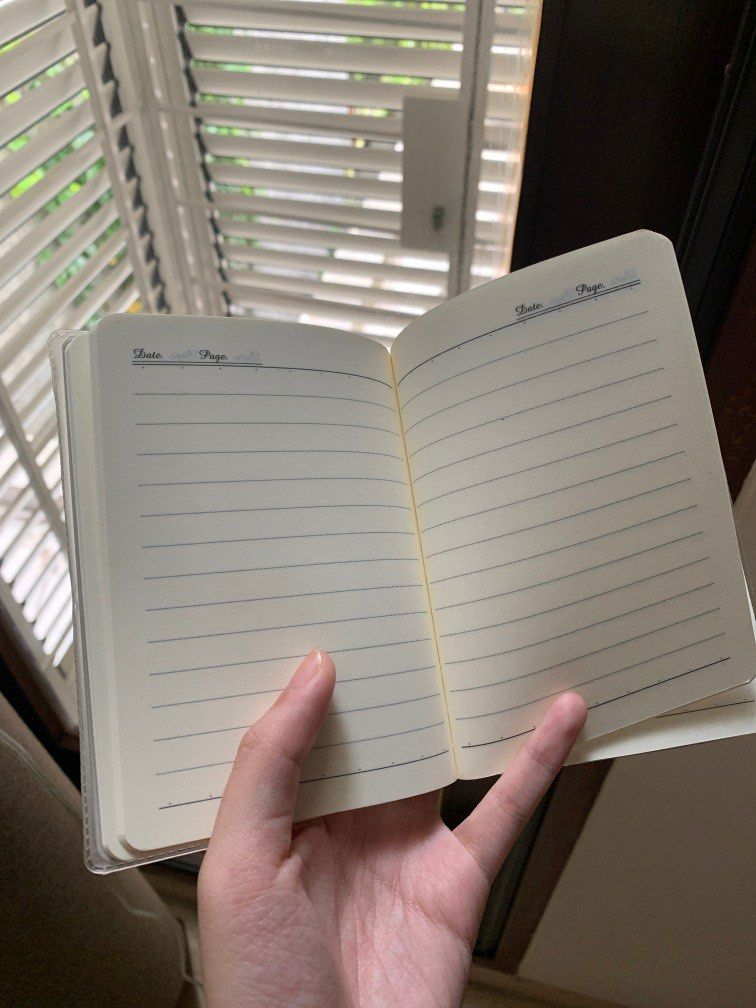 Notebook buku catatan emas gold bergaris, Buku & Alat Tulis, Alat Tulis ...