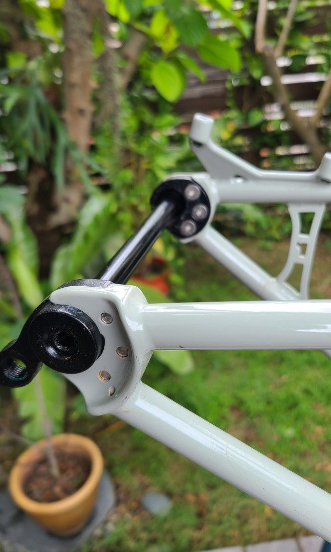 Ragley Blue Pig - Steel MTB frame, Sports Equipment, Bicycles & Parts ...