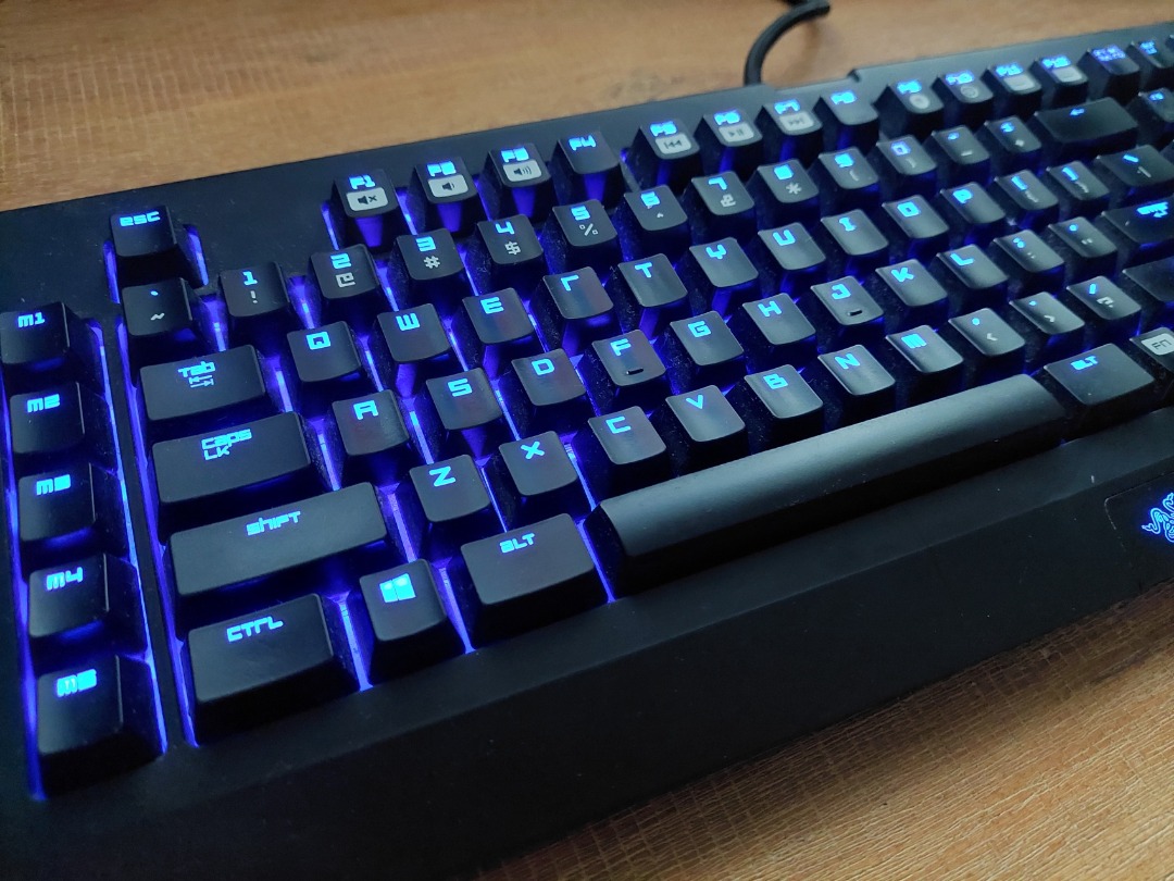Razer Blackwidow Ultimate (Blue LED), Computers & Tech, Parts ...