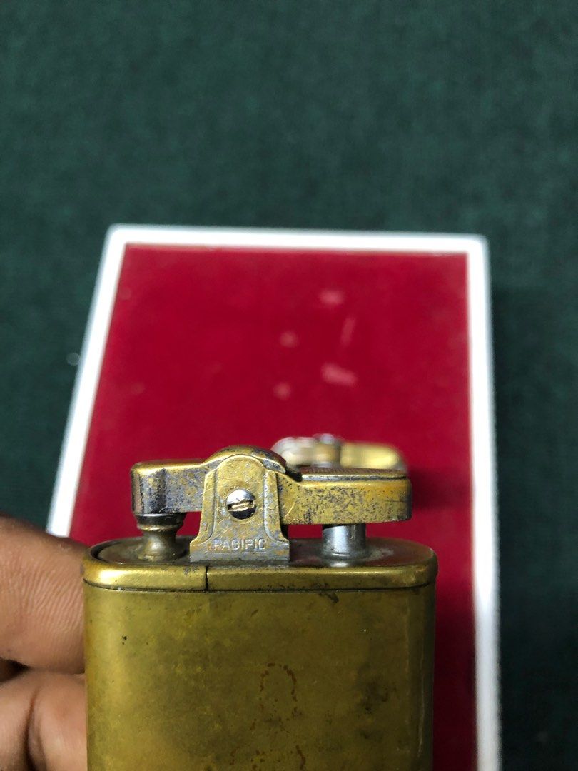 Robinson lighter Vintage and rare lighter Vietnam war, Hobbies & Toys ...