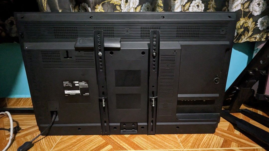 Sharp Aquos 40in LED Backlight TV Full HD, TV & Home Appliances, TV ...