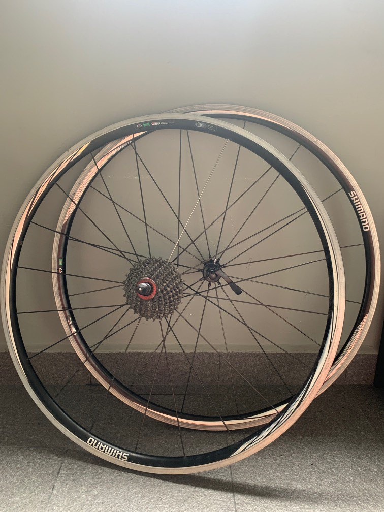Shimano 700c WH-R561 wheelset 9spd cassette, Sports Equipment, Bicycles ...