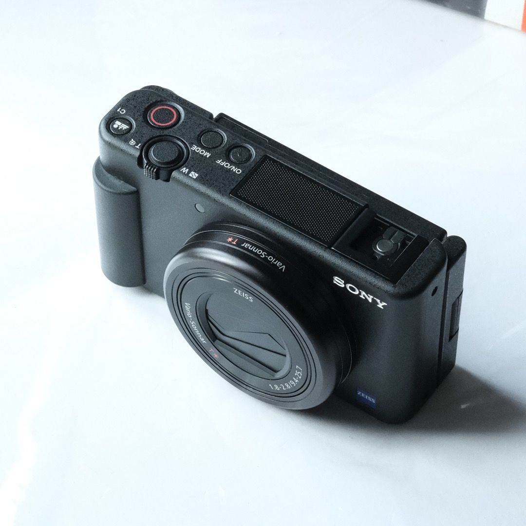 Sony ZV1, Photography, Cameras on Carousell