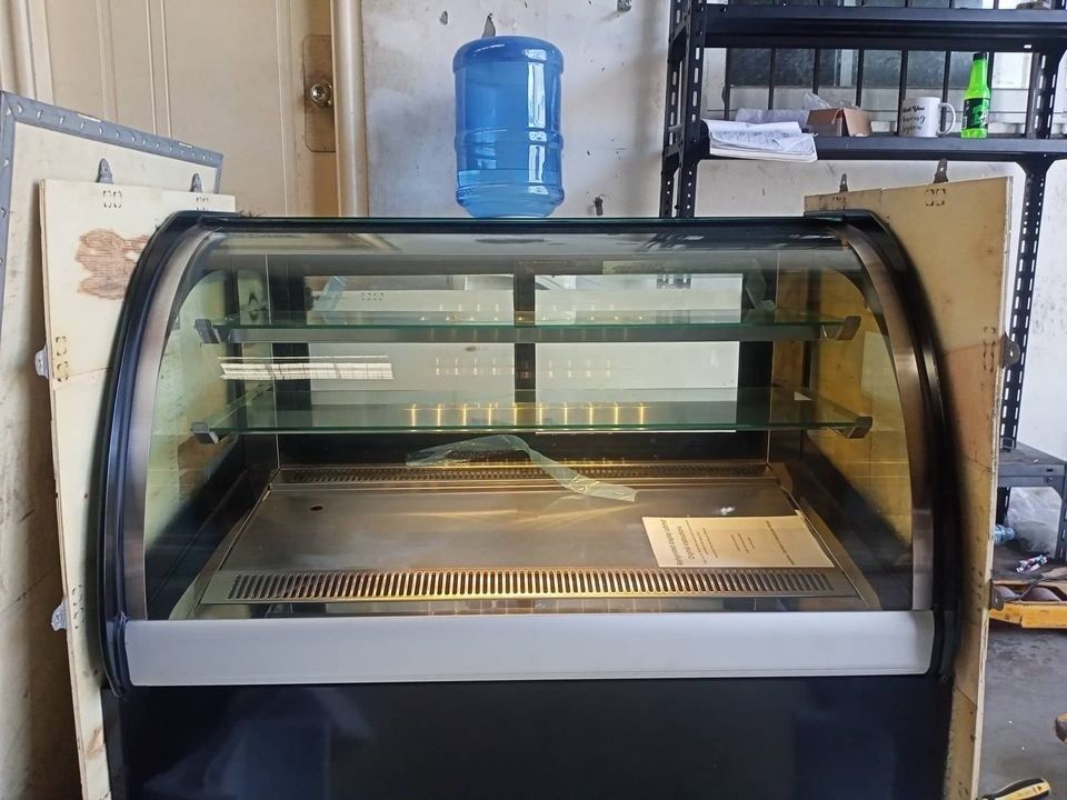 *EP-48 TABLE TOP/COUNTER TABLE CAKE CHILLER (BLACK), TV & Home ...