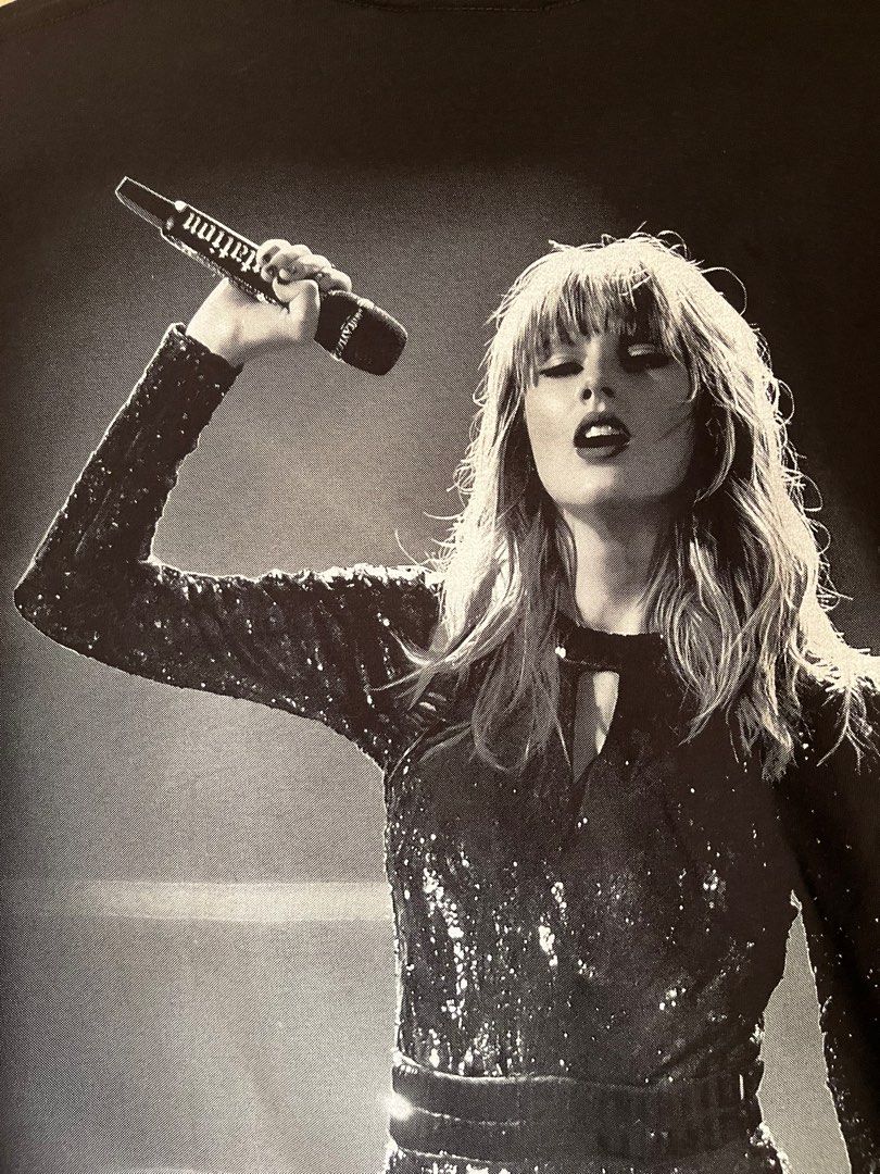 Taylor Swift Reputation Oversized Graphic Shirt [L], Women's Fashion ...