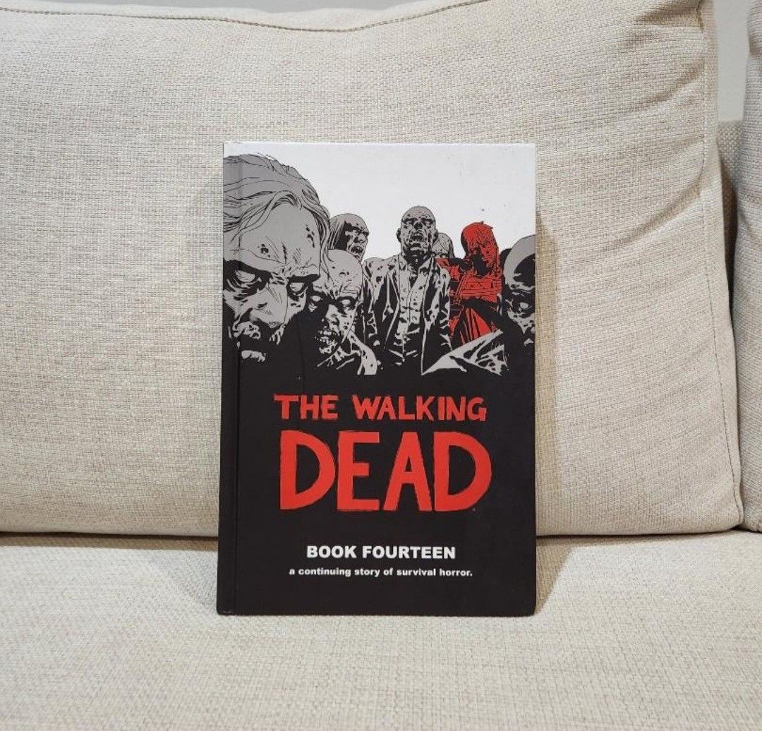 The Walking Dead Graphic Novel Hardcover Book #14, Hobbies & Toys ...