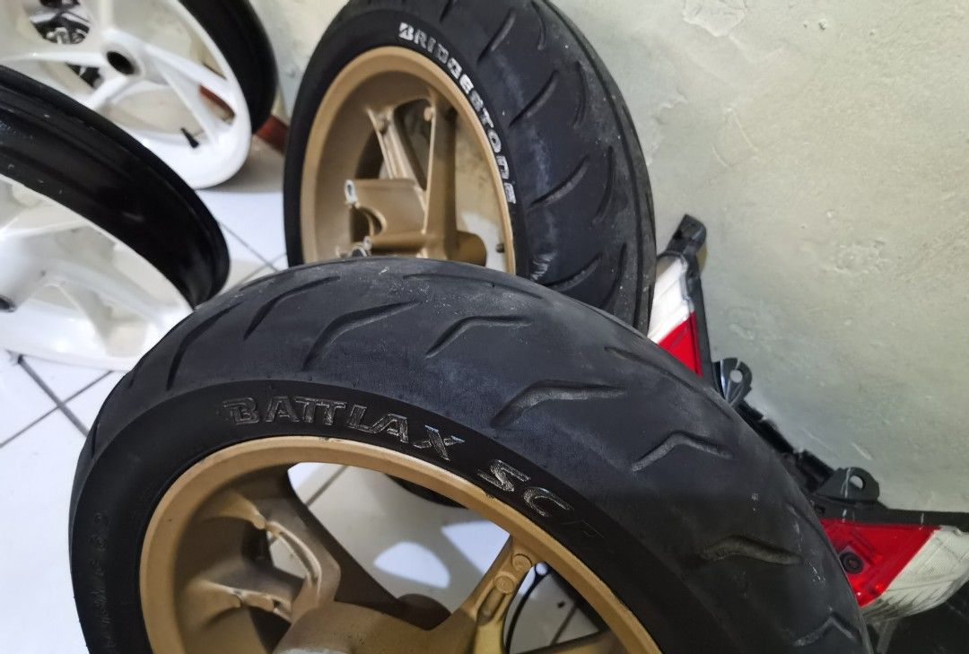 Velg nmax bekas nmax accesoris nmax, Motor di Carousell