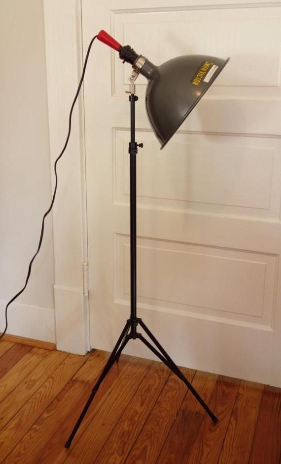 Vintage Smith Victor Spotlight Photography Light Tripod Light ...