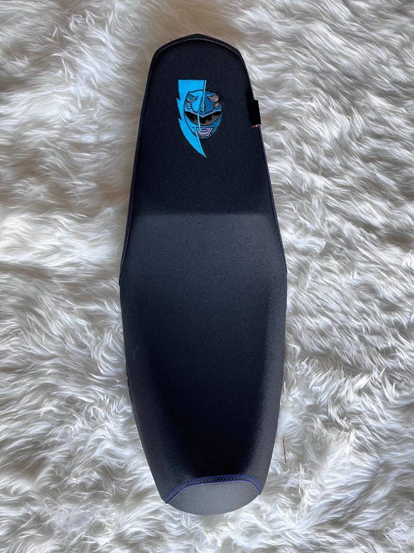 Yamaha sniper racing seat. Custom blue Ranger embroidery, Motorcycles ...