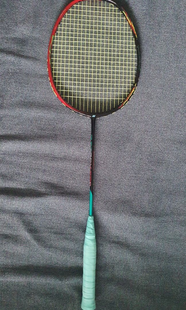Yonex Astrox 88D 1st Gen (Ruby Red/Emerald Green), Sports Equipment ...