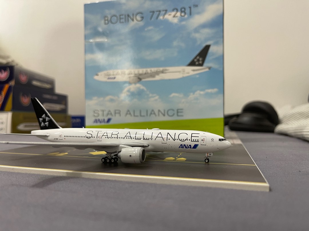 1:400 Phoenix ANA 777-200 Star Alliance livery, Hobbies & Toys, Toys ...