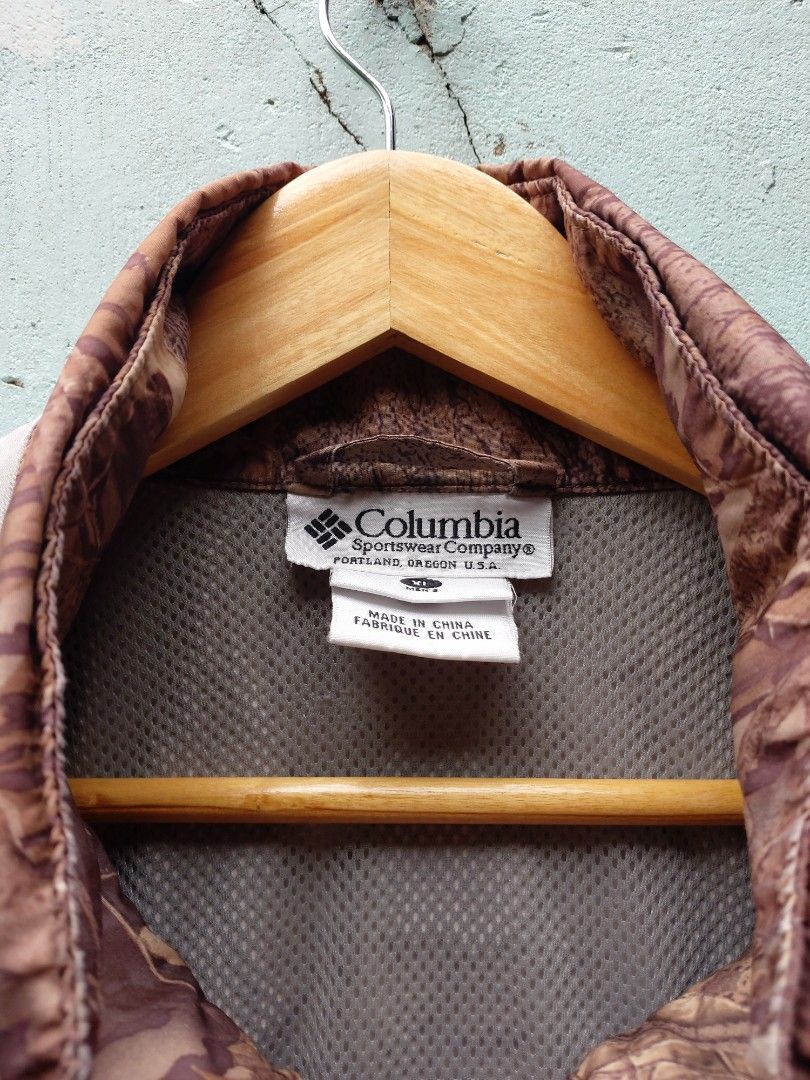 90's Columbia Realtree Rain Jacket, Men's Fashion, Activewear on Carousell