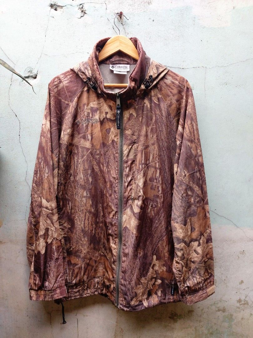 90's Columbia Realtree Rain Jacket, Men's Fashion, Activewear on Carousell