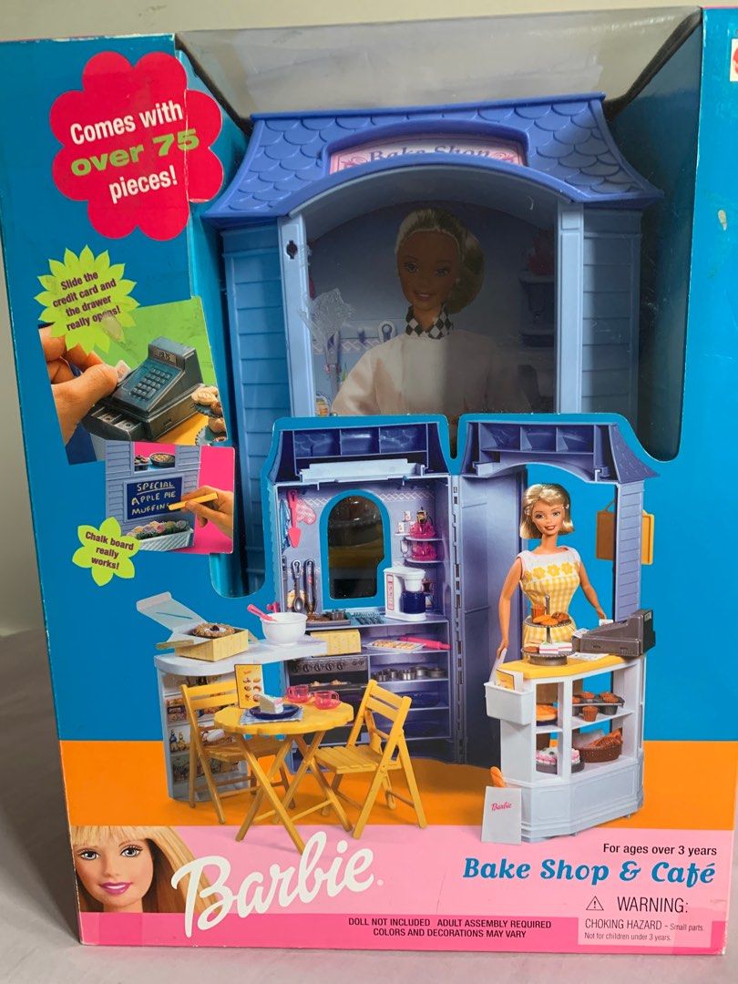 Barbie bake shop and cafe play set, 興趣及遊戲, 玩具 & 遊戲類 - Carousell