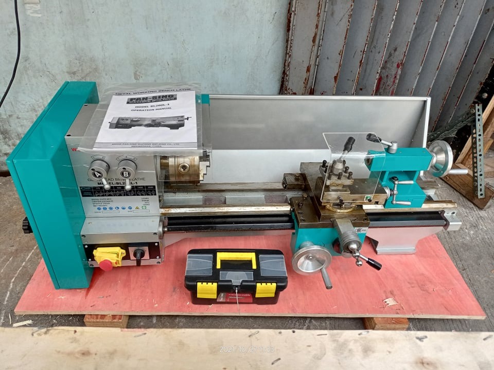 Bench Lathe Machine (BL-200), Commercial & Industrial, Industrial ...