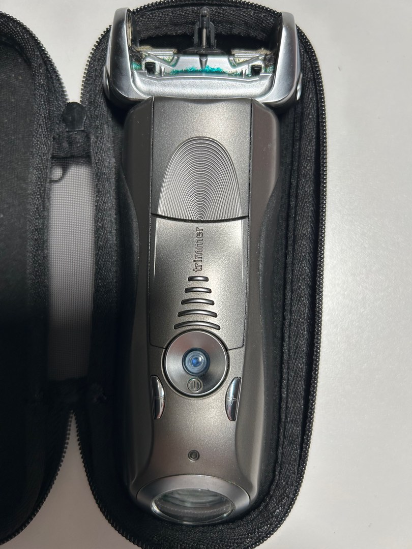 Braun Shaver Series 7, Beauty & Personal Care, Men's Grooming on Carousell