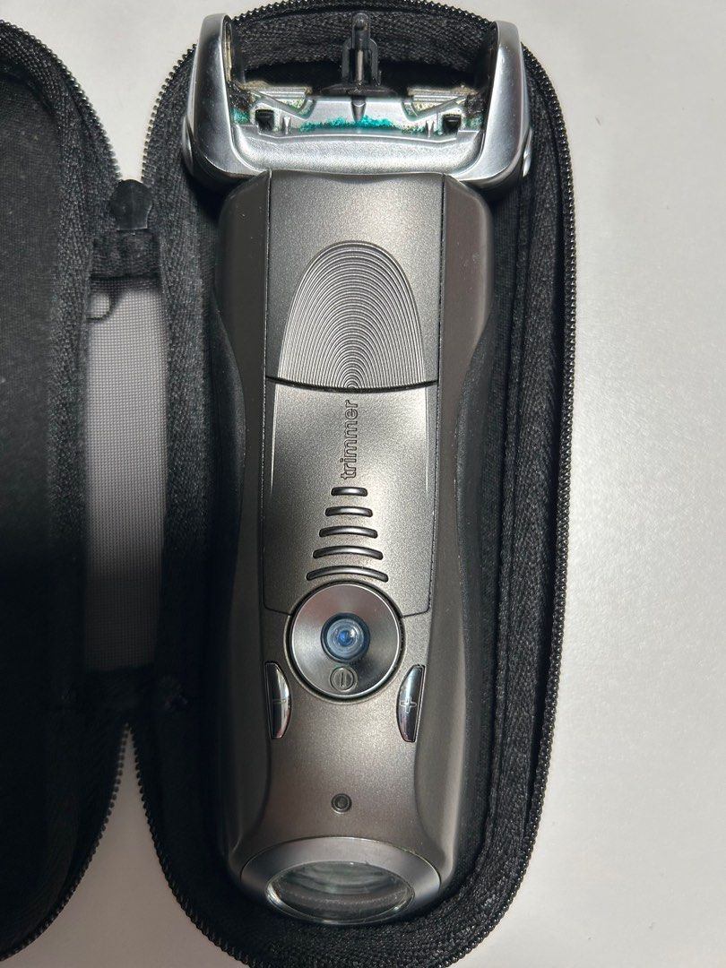 Braun Shaver Series 7, Beauty & Personal Care, Men's Grooming on Carousell