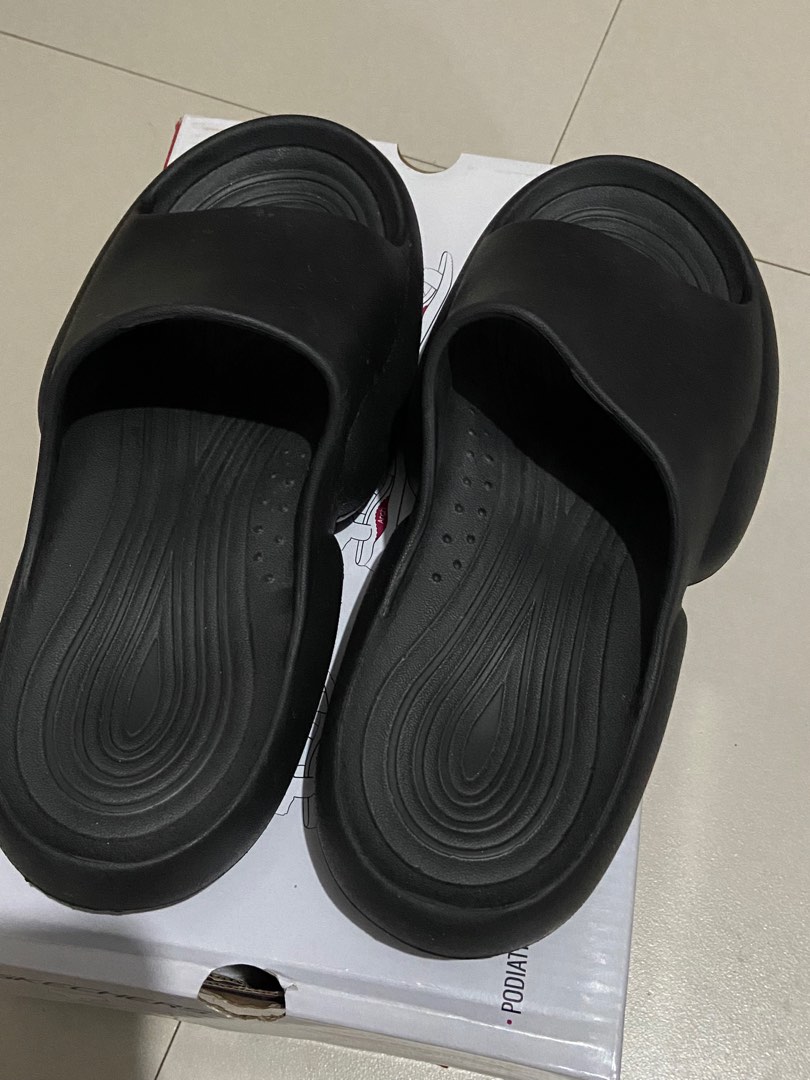 Classic Black Slides, Men's Fashion, Footwear, Slippers & Slides on ...