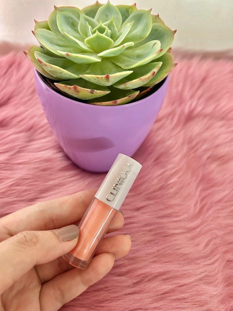 Clinique mini lip gloss, Beauty & Personal Care, Face, Makeup on Carousell