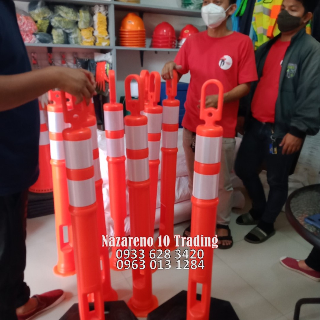 D Bollard post / D - Hook Barricade post With Reflector, Commercial ...