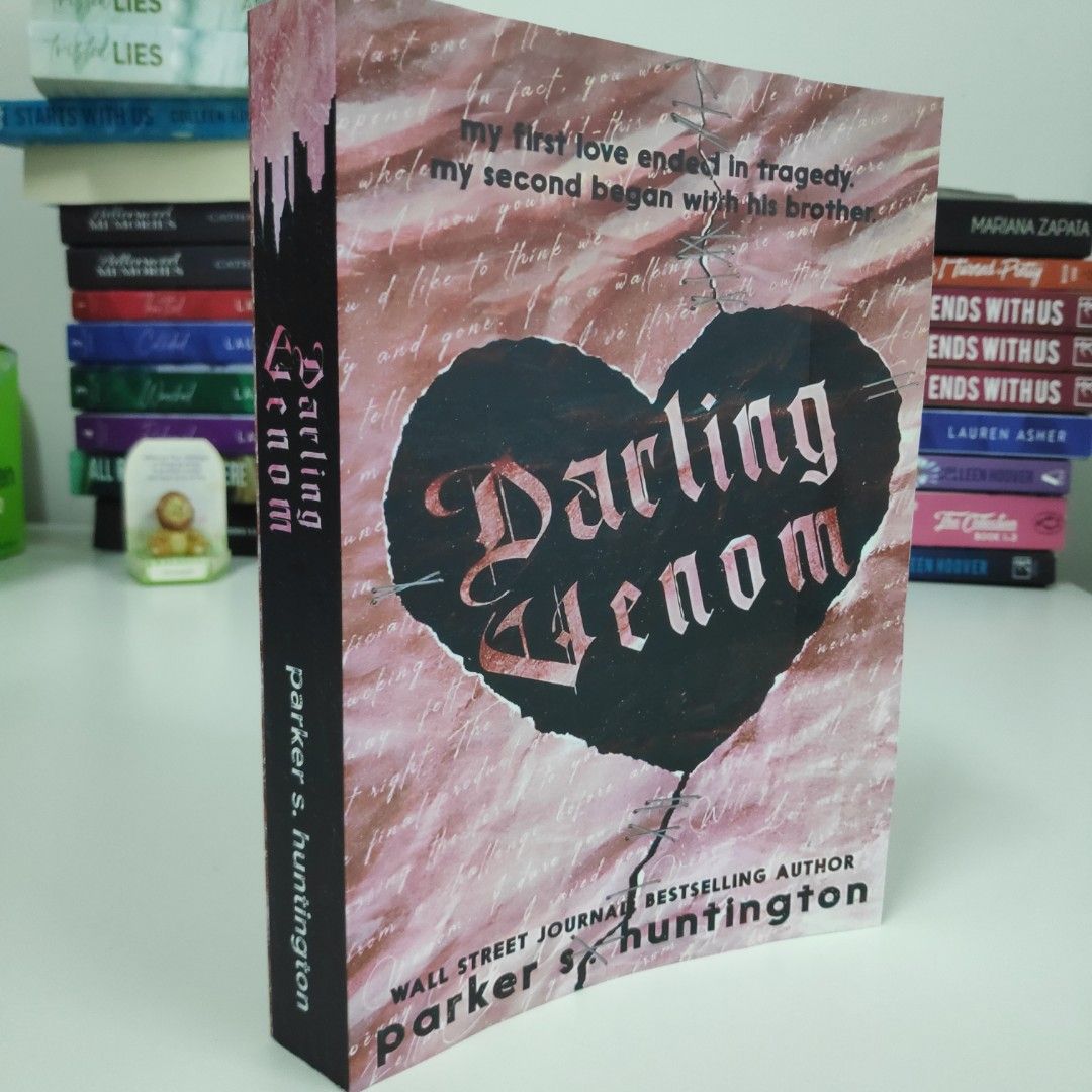 Darling venom - Fiction Books