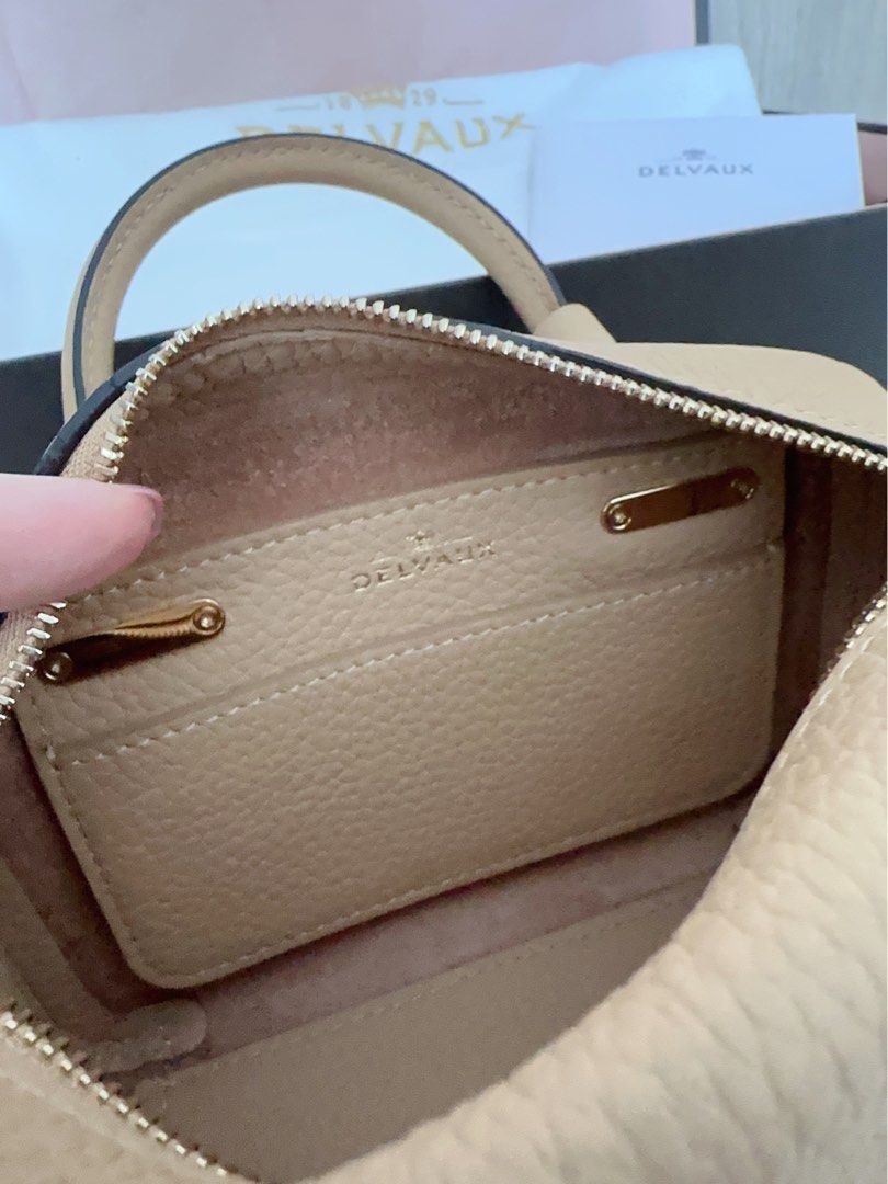Delvaux Cool Box Nano (Latte) Full Set, 名牌, 手袋及銀包 - Carousell