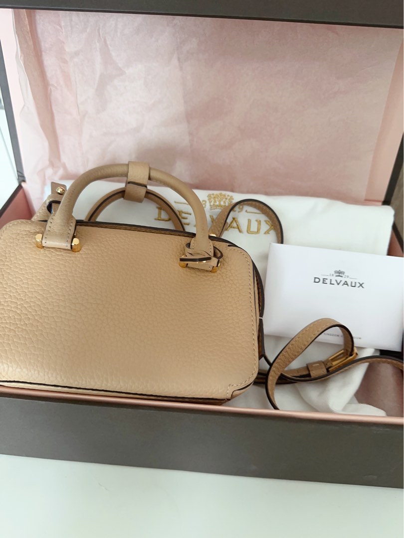 Delvaux Cool Box Nano (Latte) Full Set, 名牌, 手袋及銀包 - Carousell