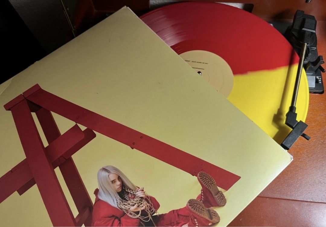 [YELLOW/RED SPLIT EXCLUSIVE RARE EDITION] BILLIE EILISH DON'T SMILE AT ...