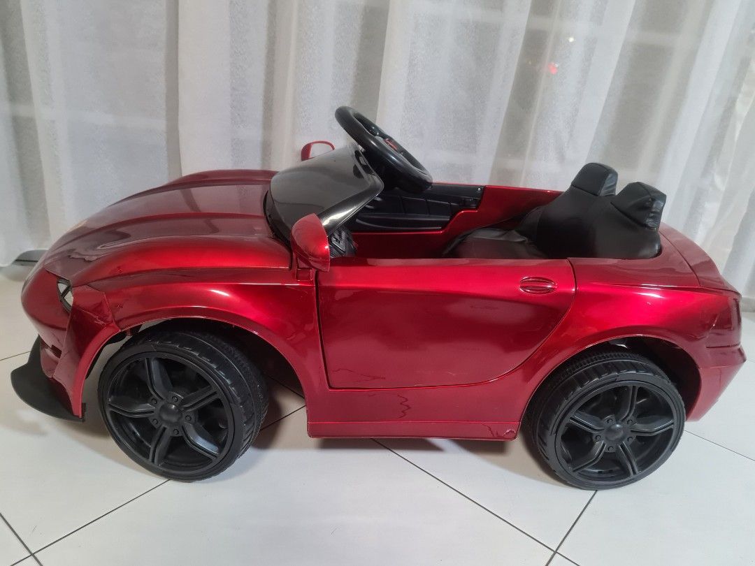 Ferrari kids electric car, Hobbies & Toys, Toys & Games on Carousell