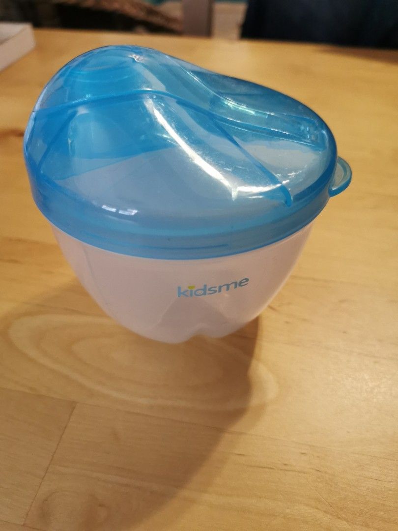 Formula milk powder dispenser, 兒童＆孕婦用品, 護理及餵哺, 護理及餵哺 - 母乳及奶瓶 - Carousell