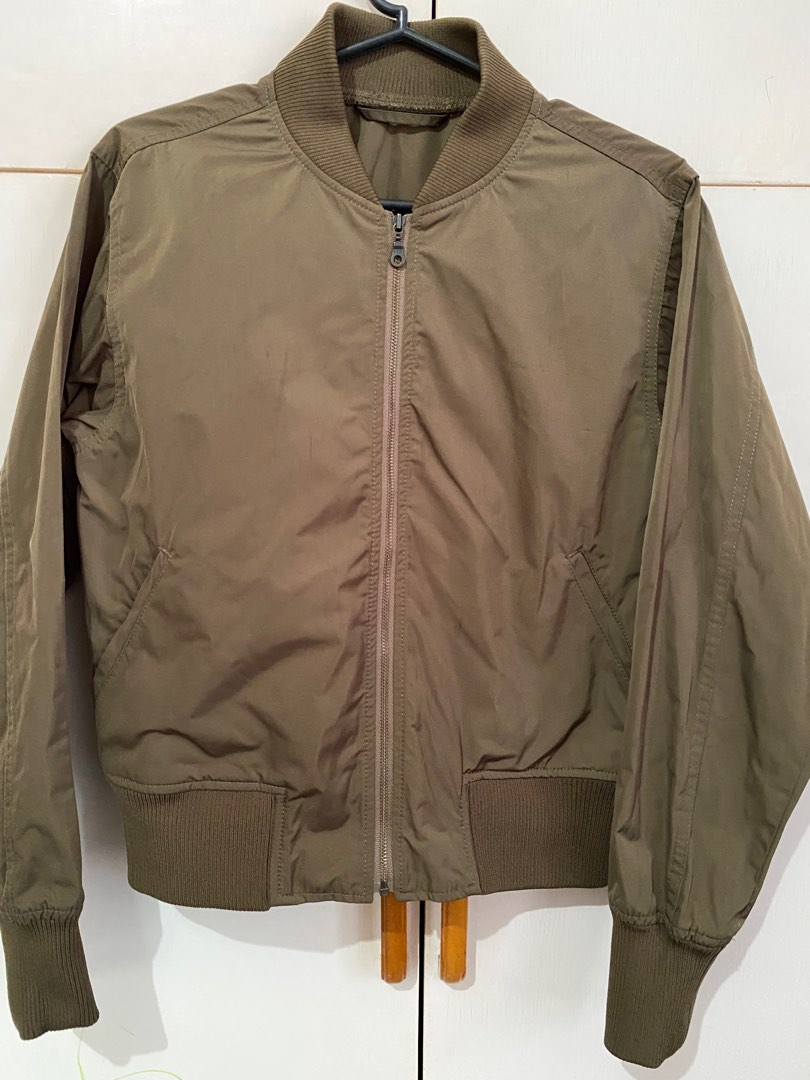 GU Bomber Jacket, Women's Fashion, Coats, Jackets and Outerwear on ...