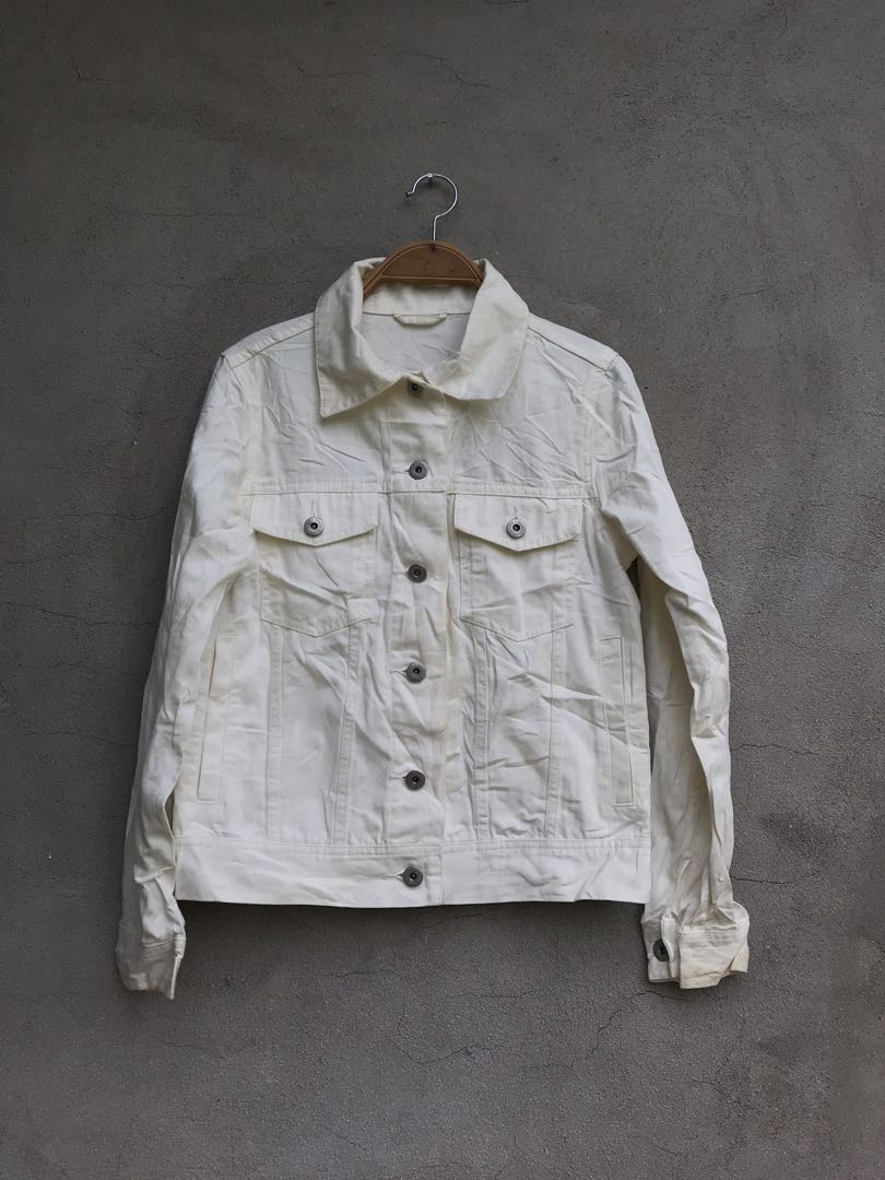 Gu cream colour jacket, Women's Fashion, Coats, Jackets and Outerwear ...