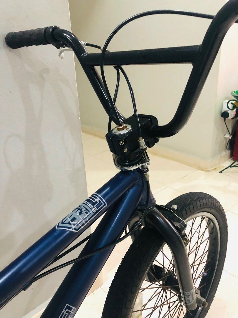 Haro BMX Bike, Sports Equipment, Bicycles & Parts, Bicycles on Carousell