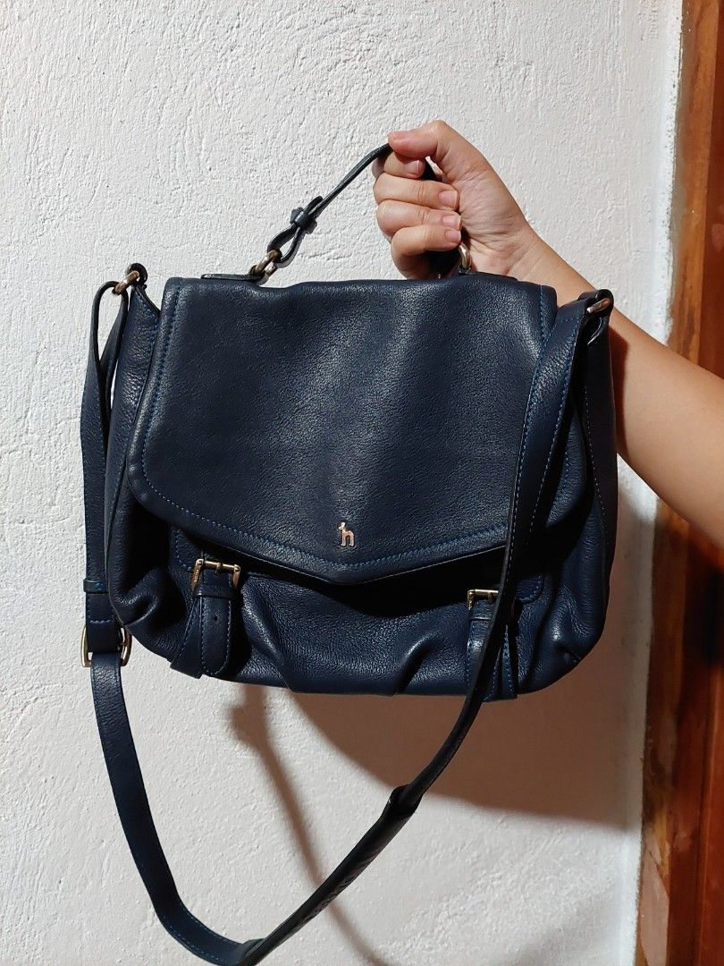 Hazzys Bag, Women's Fashion, Bags & Wallets, Cross-body Bags on Carousell