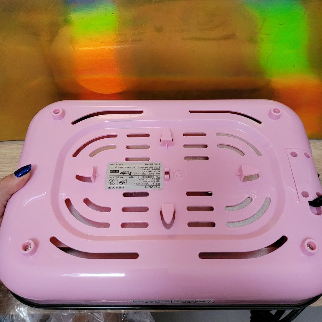 Hello Kitty BBQ grill& takoyaki pan( sanrio), TV & Home Appliances ...