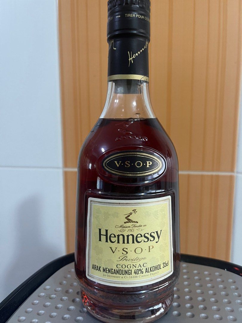 Hennessy VSOP 350CL, Food & Drinks, Alcoholic Beverages on Carousell