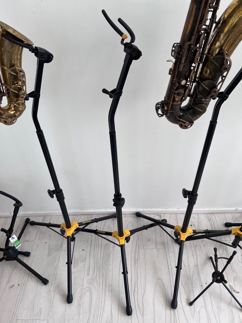 Hercules Tall Saxophone Stand, Hobbies & Toys, Music & Media, Musical ...